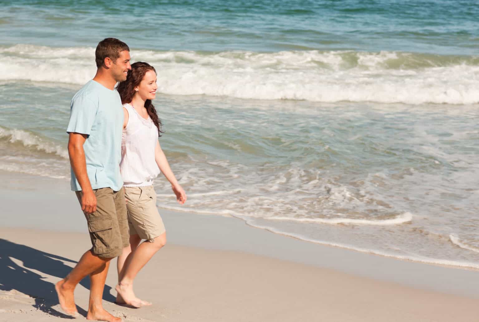 Beach Date Ideas: Cute and Romantic Beach Dates